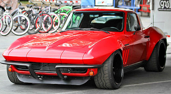 15 Examples Of Stance Royalty - ThrottleXtreme