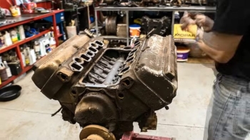 Watch This Chrysler Firepower V8 Get Rebuilt In Five Minutes Thanks To ...
