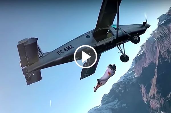 Watch Two Crazy Daredevil Wingsuit Flyers Land In A Flying Plane ...