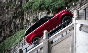 Range Rover Sport Defeated Heaven's Gate at Dragon Challenge ...