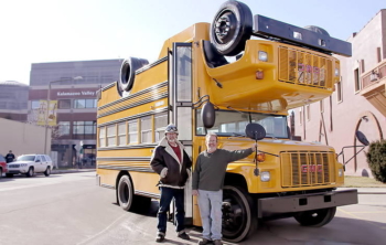 The Mutant Brothers - Turvy Topsy Bus - ThrottleXtreme