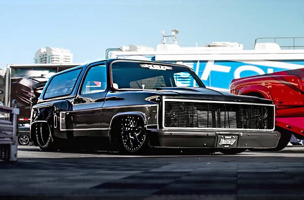 "Ta Cabron" - K5 Blazer Dually Dropped on 26″ Rims - ThrottleXtreme