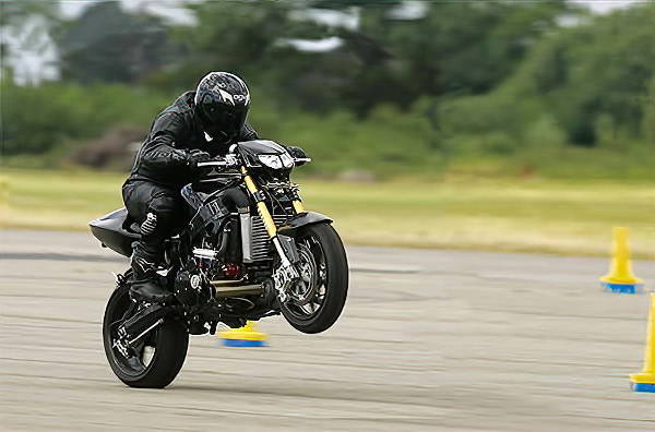 Suzuki Hayabusa Let Out 500HP On The Streets! - ThrottleXtreme